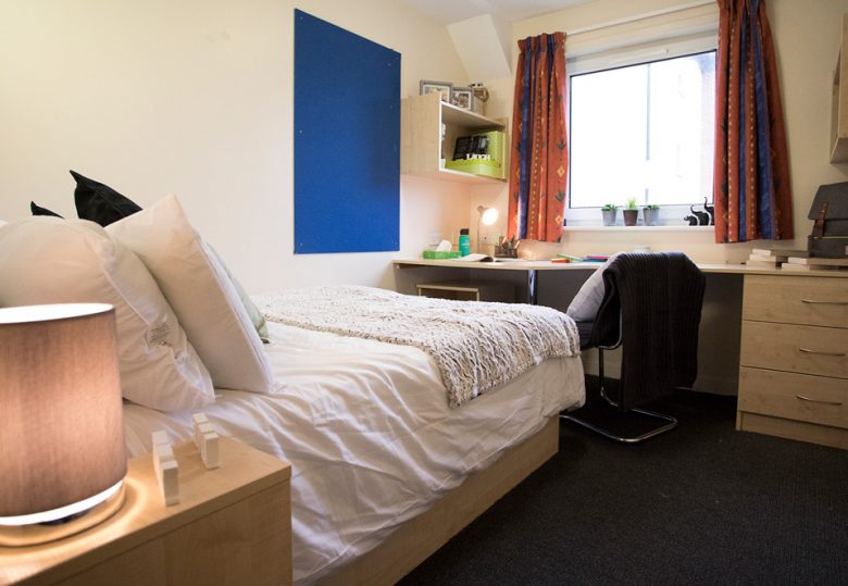 College Court Student Accommodation Stoke-on-Trent. Mystudenthalls.com