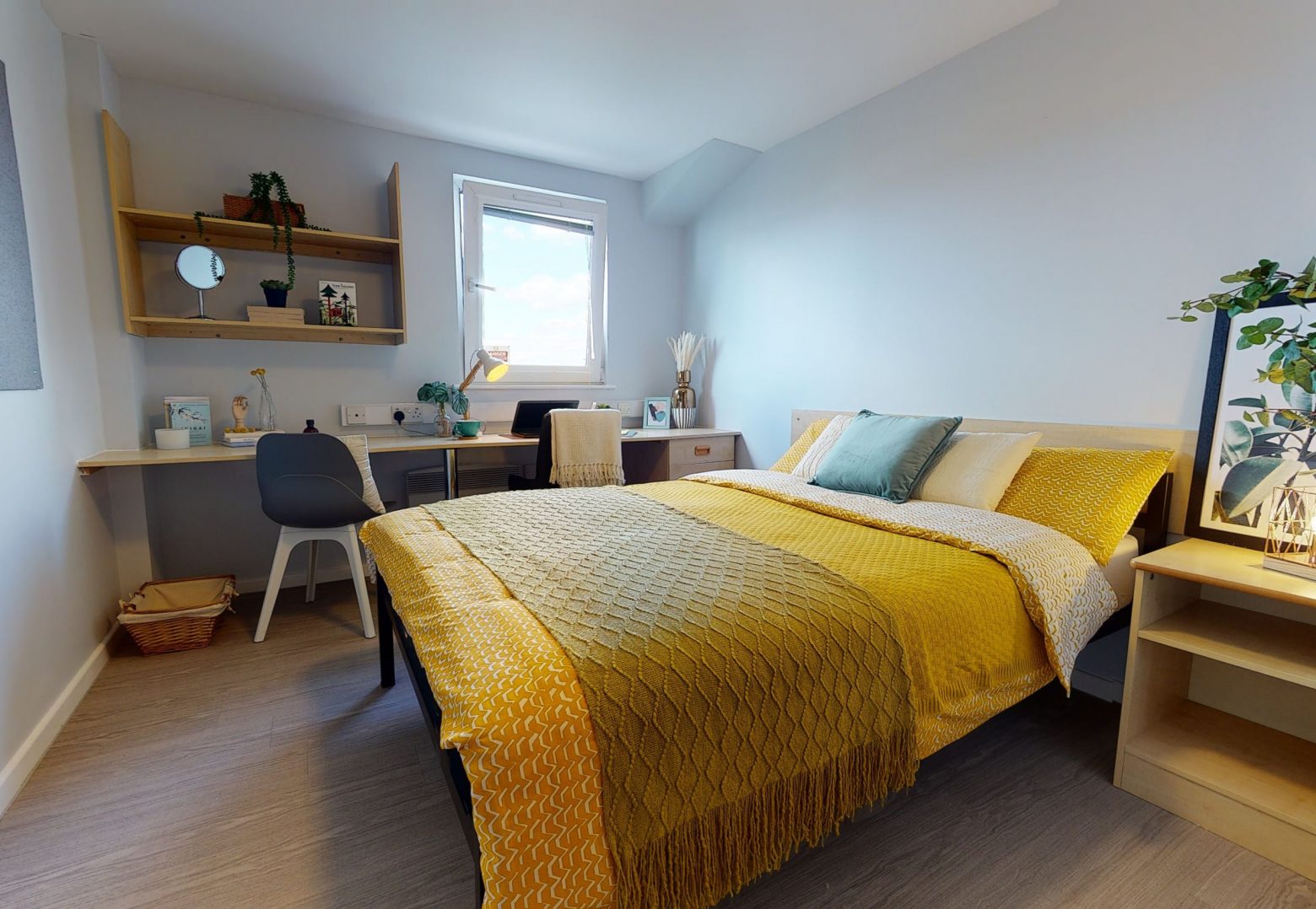 iQ Opal Court Student Accommodation Leicester. Mystudenthalls.com